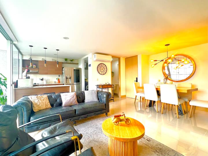 Family-friendly Luxury Apt • El Poblado • 3br/3ba - Medellín