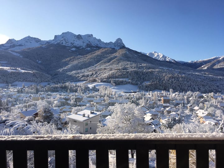 Petit Appartement De Vacances Exposition Sud. - Barcelonnette