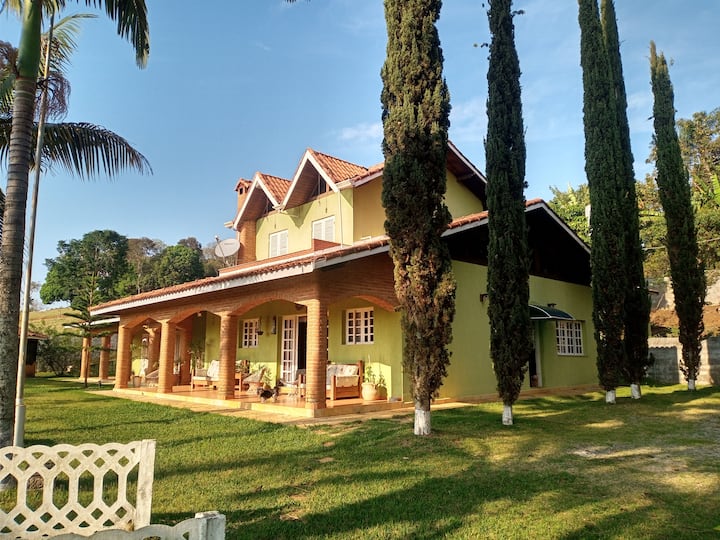 Paraíso Em Extrema Com Lareira E Piscina - Extrema