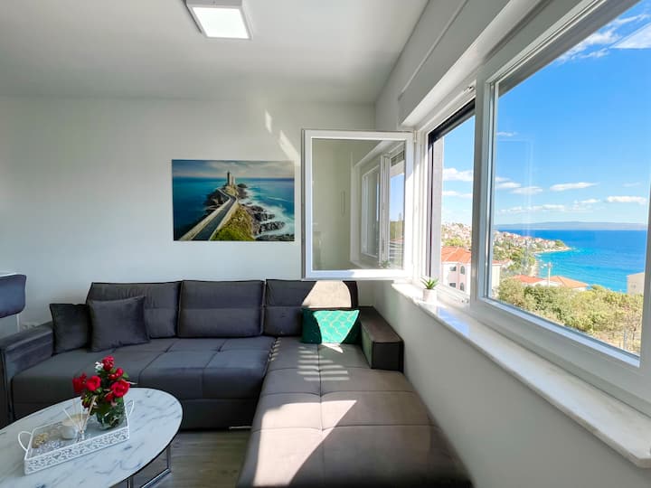 Apartment With Pool & Sea View •5min Walk To Beach - Okrug Gornji