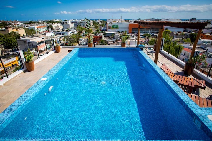 Loft W/ Balcony • 5th Ave, Beach + Fast Wifi - Playa del Carmen