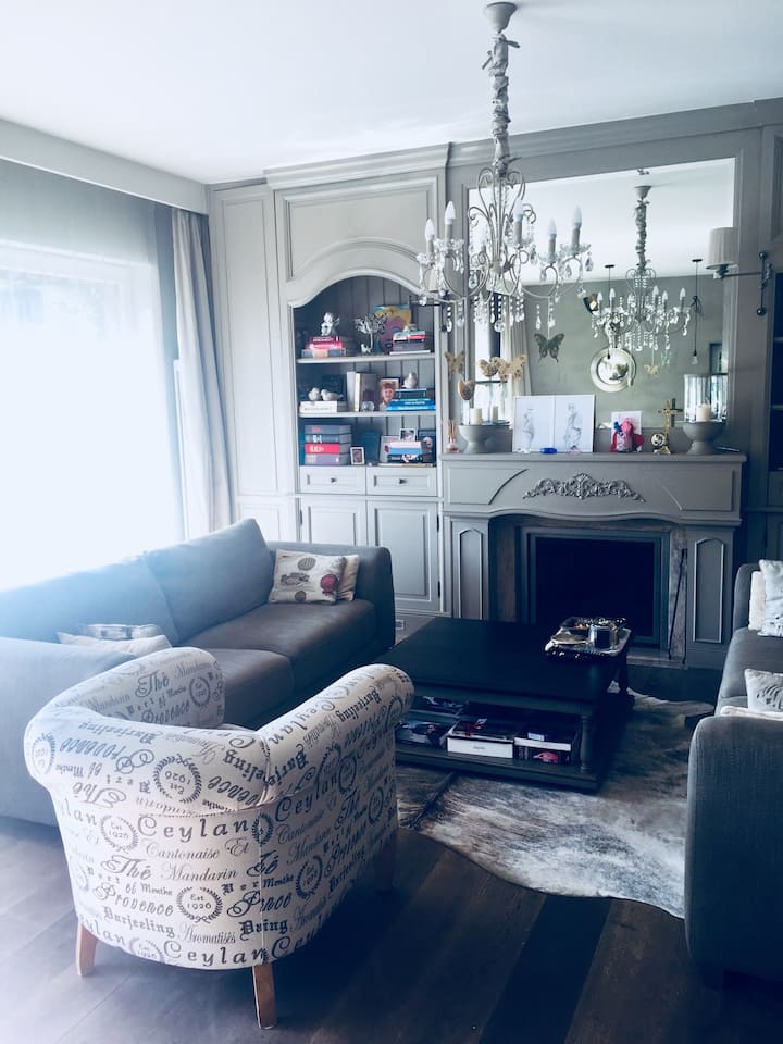 Super Cosy, Stylish And Warm House - Katowice