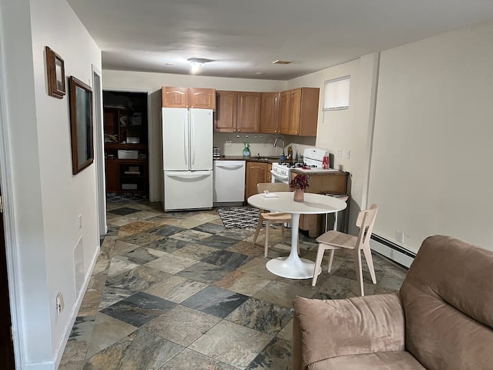Full 1 Bedroom Apartment - Staten Island, NY