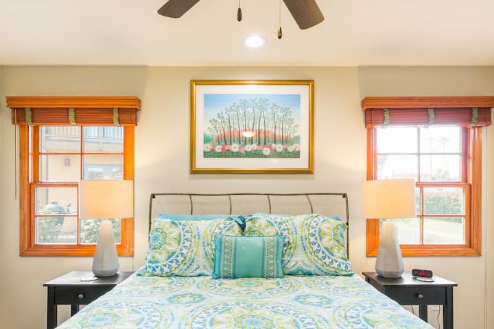 Halloween Or Tennis Anyone? Sleeps 3 October Promo - San Diego, CA