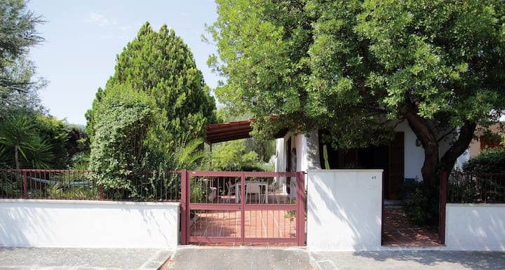 Vacation House With Annex And Garden - Torre dell'Orso