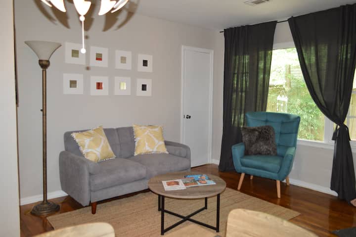 Intown Duplex Walkable Area Close To Restaurants - Atlanta