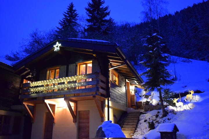 Chalet Les Frasques: Anniviers, Sauna, Rando, Ski - Zinal