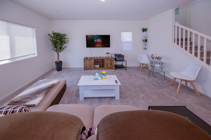Glacier - $29 Near Uc Merced / Hospital - Merced, CA