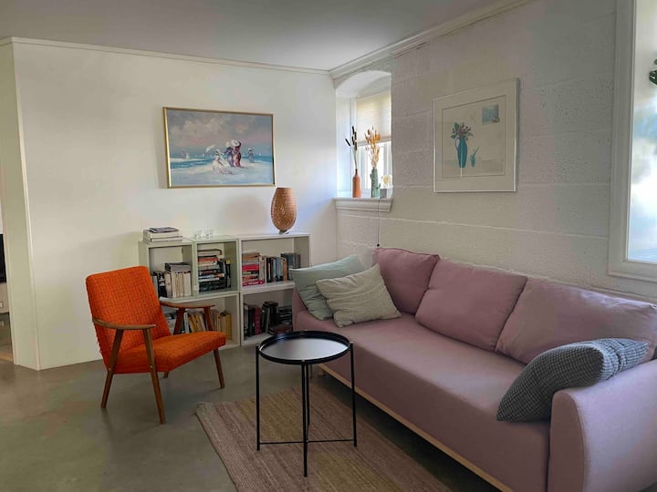 Retro One Bedroom Apartment In Historic Urban Area - Bergen