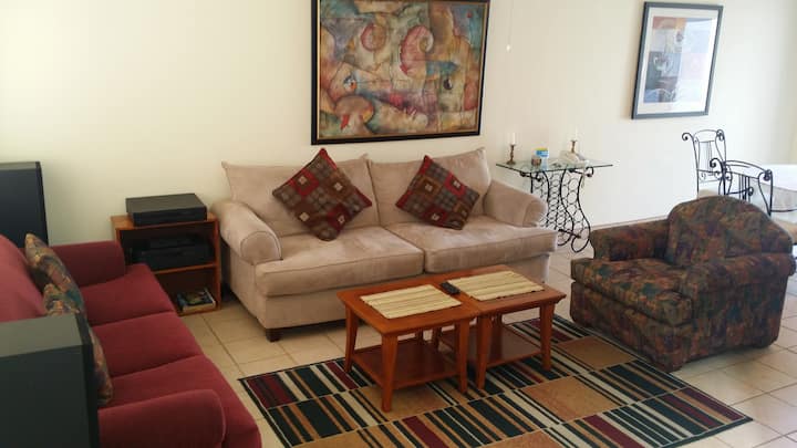 Quiet, Relaxing Townhome In Upscale Neighborhood - Ensenada
