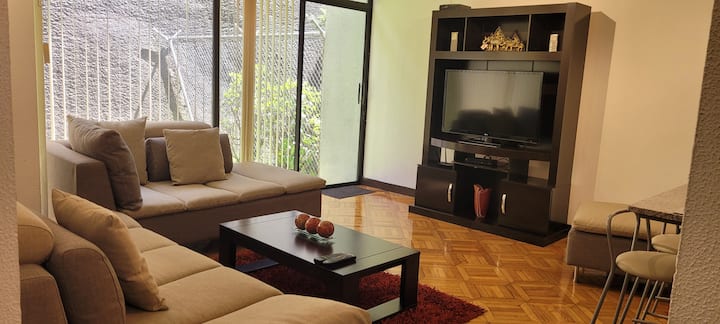 Beautiful, Comfortable, Safe And Quiet Suite - Quito