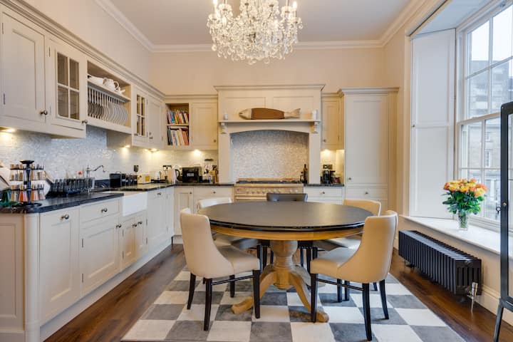Delightful Luxurious Georgian 3 Bed Apartment - Kendal