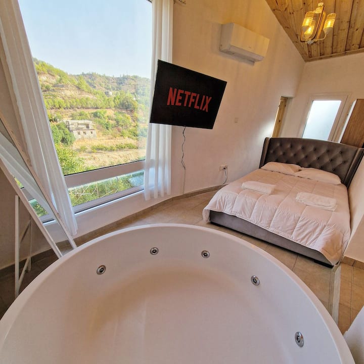Aprosmeno Jacuzzi House 4 - Агрос