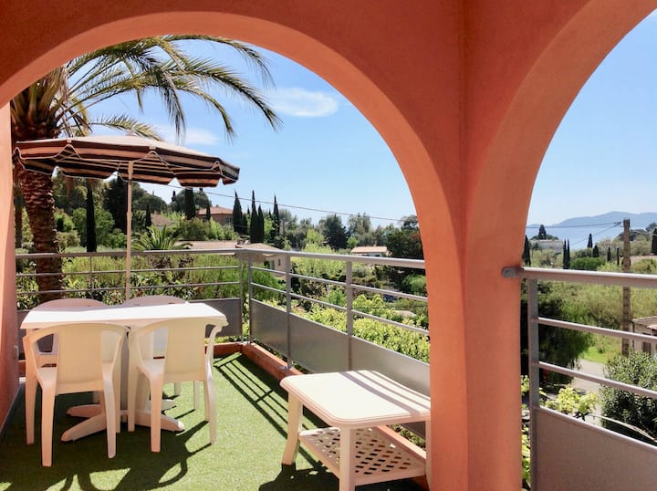 Appartement Climatisé à 300m Plage, Calme, Parking - Le Lavandou