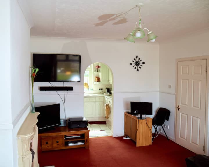 Private Room In Rental Unit Hosted By Wesley. - Aberdeen