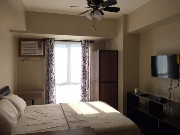 Cebu It Park Comfy Condo At New Avida Riala Twr 2 - Cebu City