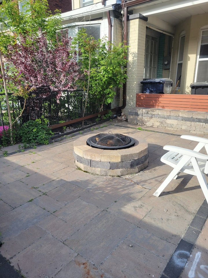 Large Group Celebration Party Family Reunion - Toronto