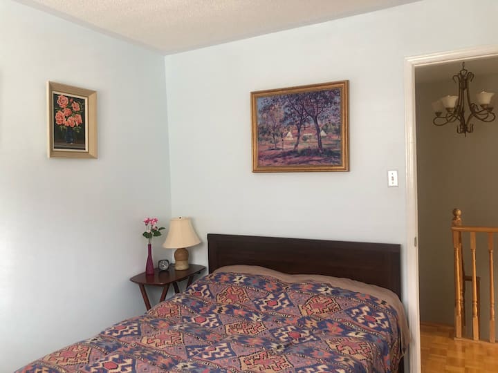 Cozy & Bright Room In Maple - Vaughan