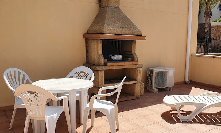 Casa Para 3-5 Personas, Barbacoa, Wifi, Garaje - Benidorm