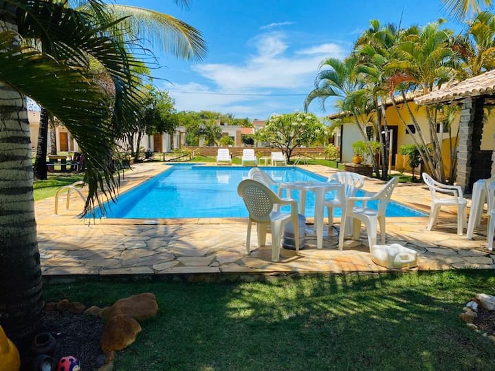 Bangalô Para Até 4 Pessoas , C/ Ar- Condicionado - Caravelas