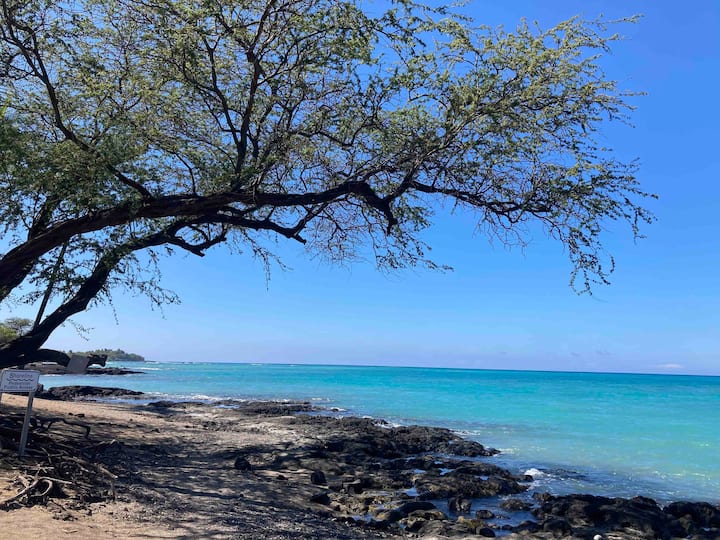 7 Min Walk To Ocean & Town, Parking, Ac, Pool Spa! - Kailua-Kona, HI