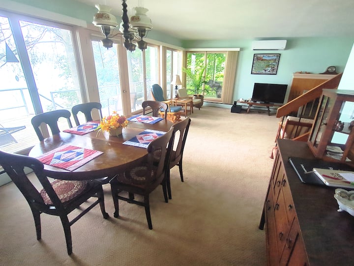 Fl I - Cayuga Lake Front Home, 5 Miles To Ithaca - Ithaca, NY