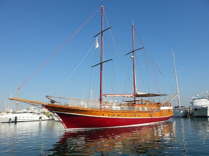 Panormitis Yacht Cambin D - Lárnaca