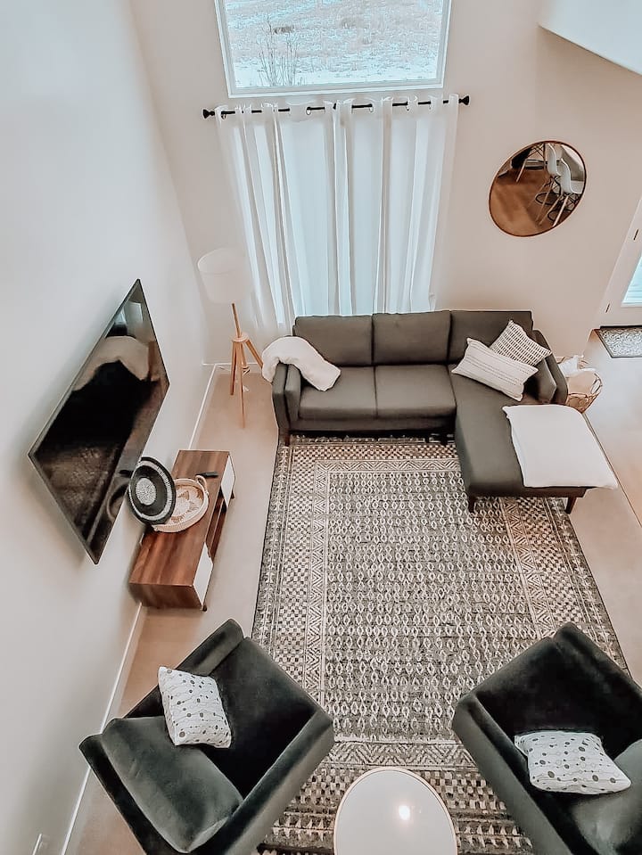 New Modern 3 Bed 3 Bath Townhome In Silicon Slopes - Lehi, UT