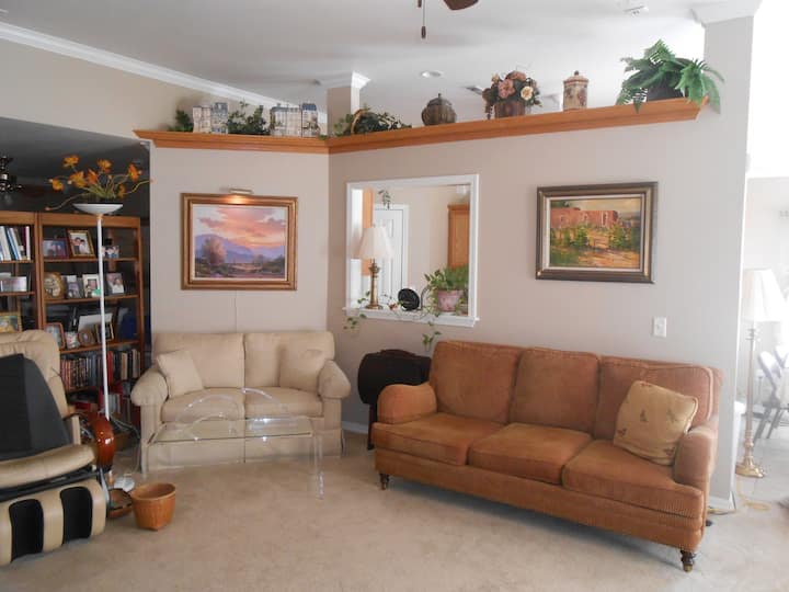 Cozy, Conveniently Located Home Away From Home! - United States
