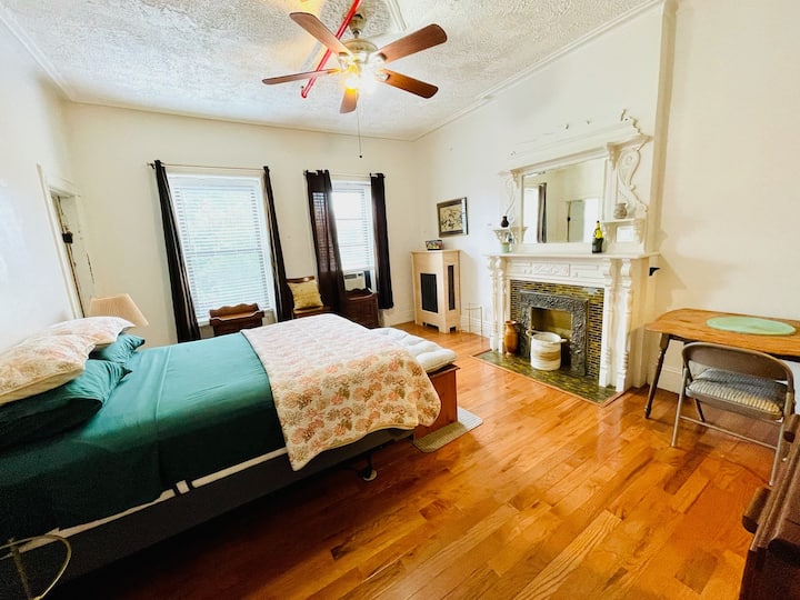 Rosemary - 3 Bdrm - Crown Heights, NY