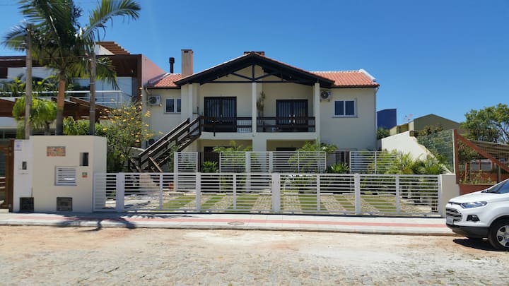 Apartamento 4 - Sensacional A Poucos Passos Do Mar - Garopaba