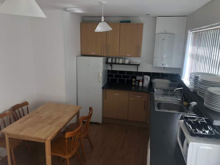 1 Twin Room In Holbury, New Forest - Beaulieu
