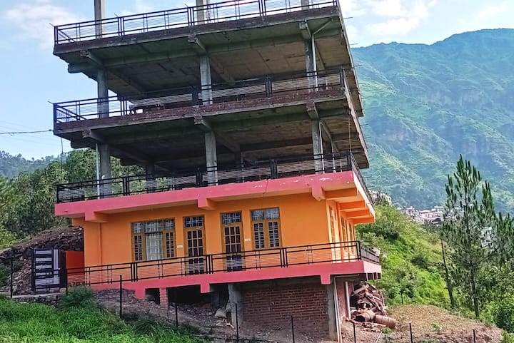 Valley View Home Stay - Solan