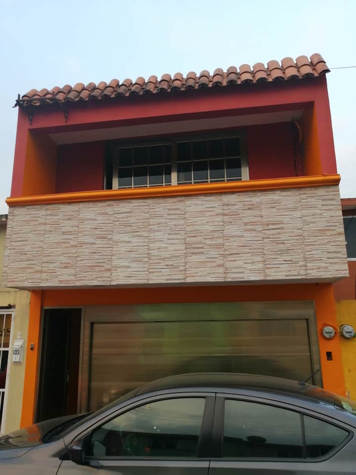 Casa Con 3 Recamaras Y Garage - Orizaba