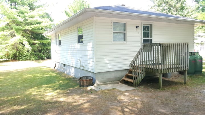 Spacious Renovated Cottage For Rent (#7) - Kawartha Lakes