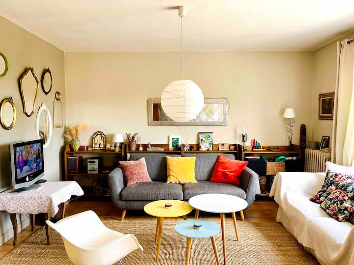 Bel Appartement 2 Chambres - 70m2 Parking Sécurisé - アヴィニョン