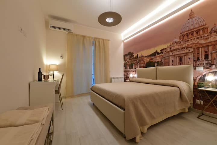 San Pietro Moonlight Luxury Apartment - Vatican City