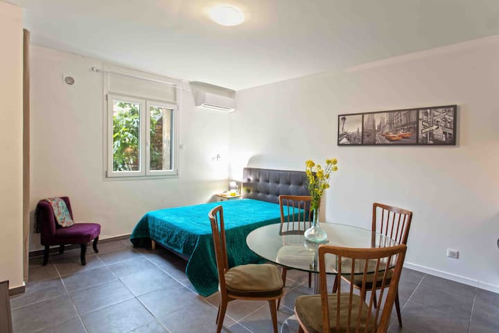 Beau Studio Centre Ville,  Annulation Possible - Bastia