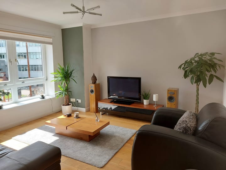 Lovely Modern 2 Bedroom Flat In Finnieston Glasgow - Glasgow