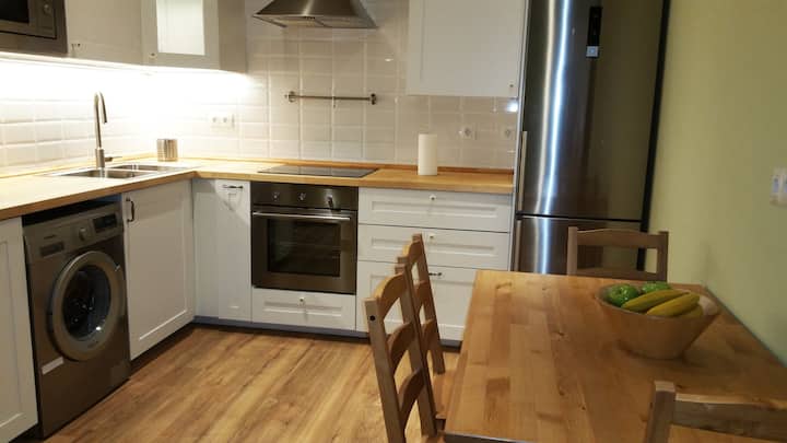 Nice Room In San Sebastián - Saint-Sébastien