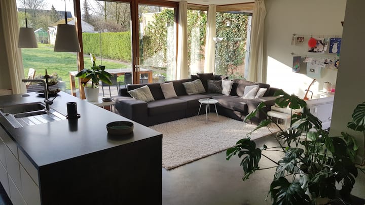 Spacious House With Large Garden And Pool - Ghent
