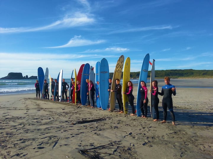 Bazil's Hostel And Surf School - Westport