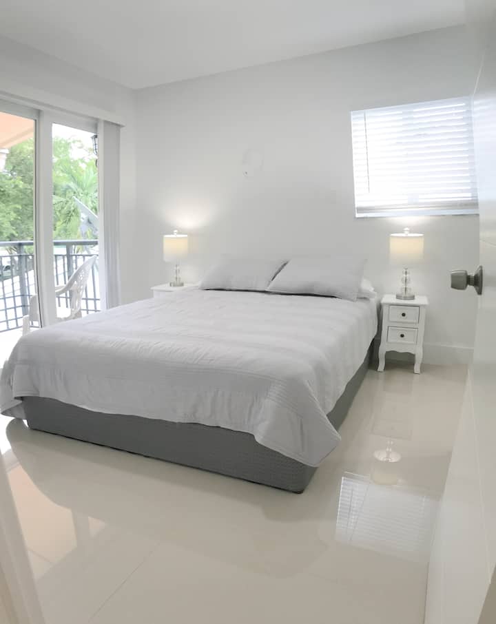 New Miami Townhouse For Families 2/1 3beds 5per - Cutler Bay, FL