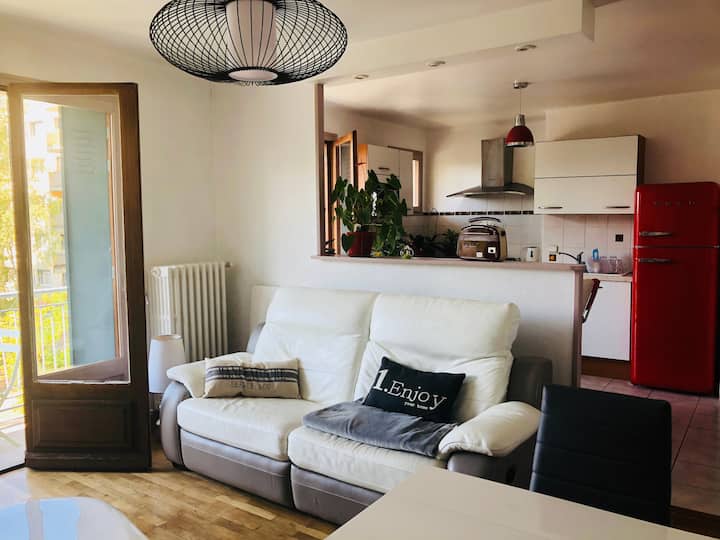 Chambre Privée, Sdb Privative, Parking Gratuit - Annecy