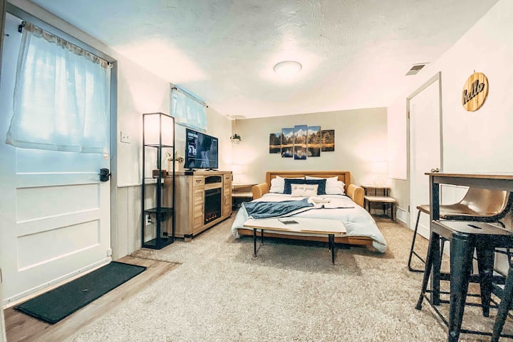 Private Yellowstone Sauna Retreat W/ Kitchen - Idaho Falls, ID