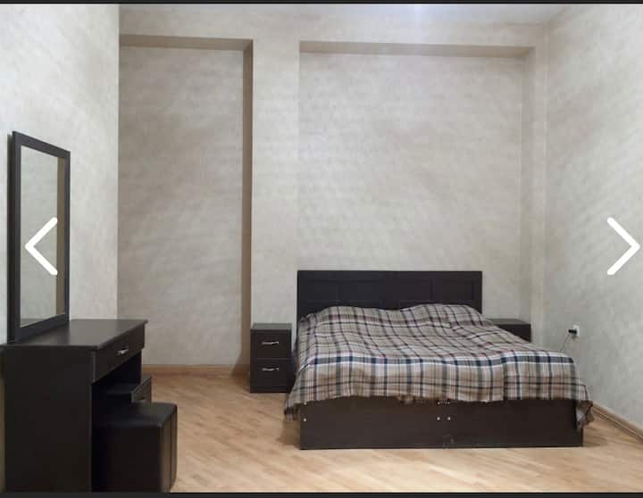 Дом на одну семью в г. Тбилиси - 第比利斯