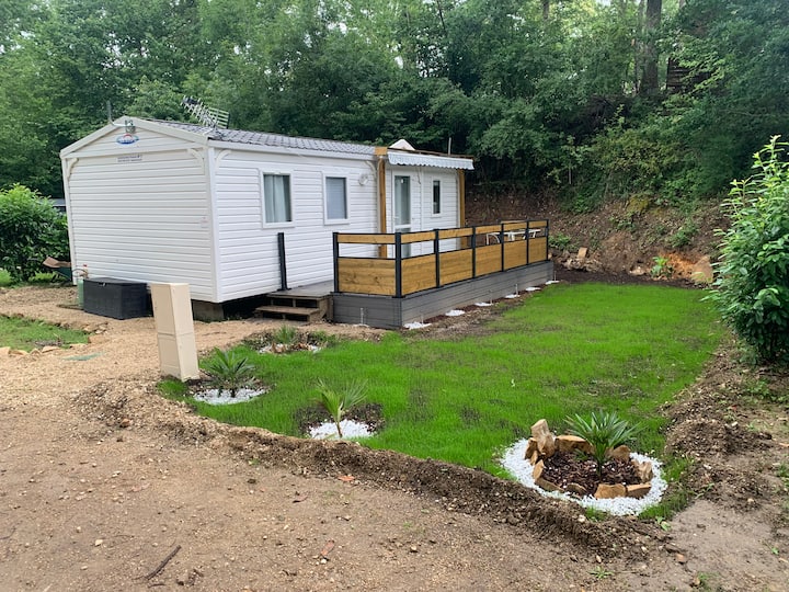 Beau Mobil Homes Climatisés Avec Terrasse - Saint-Chéron