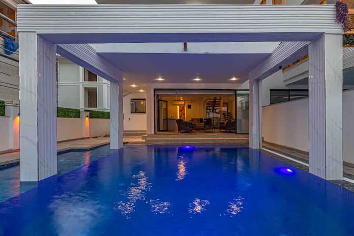 Casa Reinha Luxury Villa With Pools And Jacuzzi - Belek
