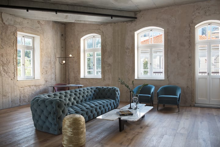Neve Tzekek Whole Restored Building! 19 Bedrooms - テルアビブ