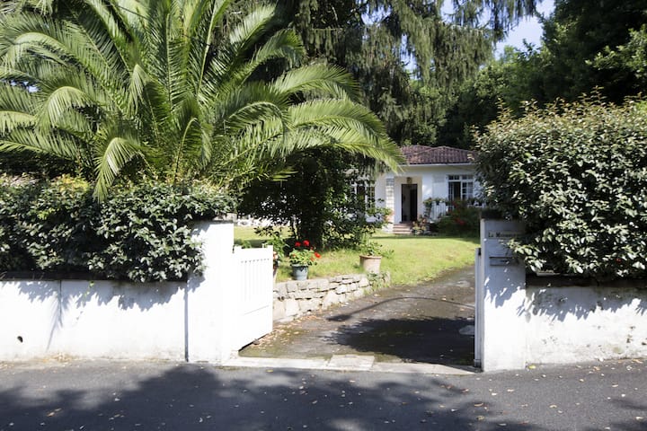 Maison Dans éCrin De Verdure - Biarritz